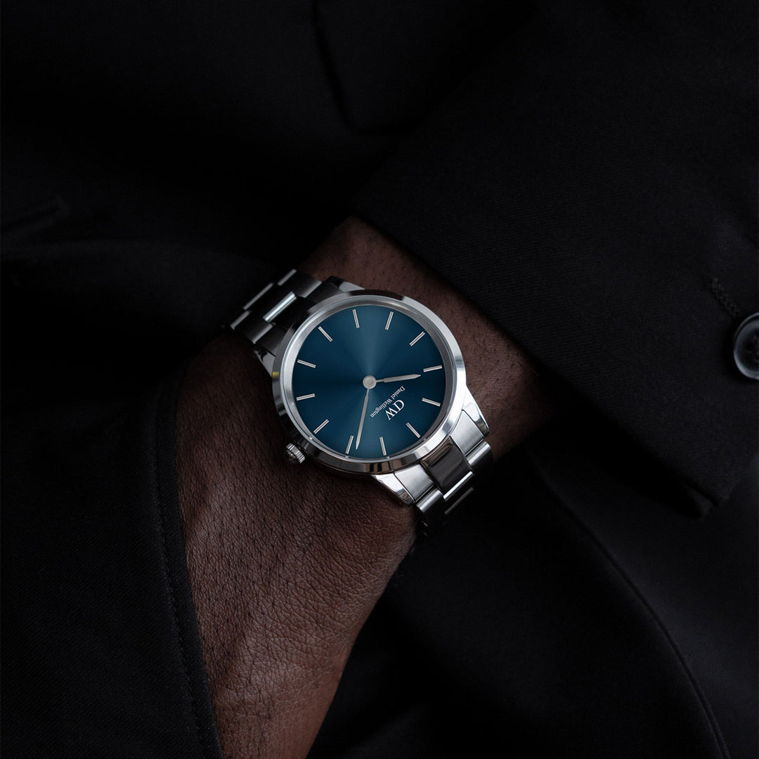 Iconic Link Arctic - Silver watch with blue dial 32mm | DW